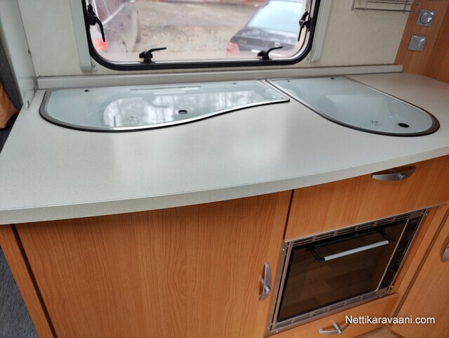 Knaus Royale 780 2006 - Matkailuvaunu - Nettikaravaani