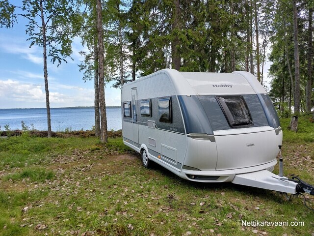Hobby 455 Uf Deluxe 2018 - Matkailuvaunu - Nettikaravaani