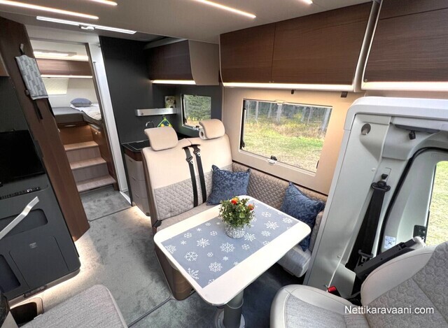 Vuokrataan Adria Matrix Supreme SL, Fiat Aloita matkasi Rovaniemeltä ...