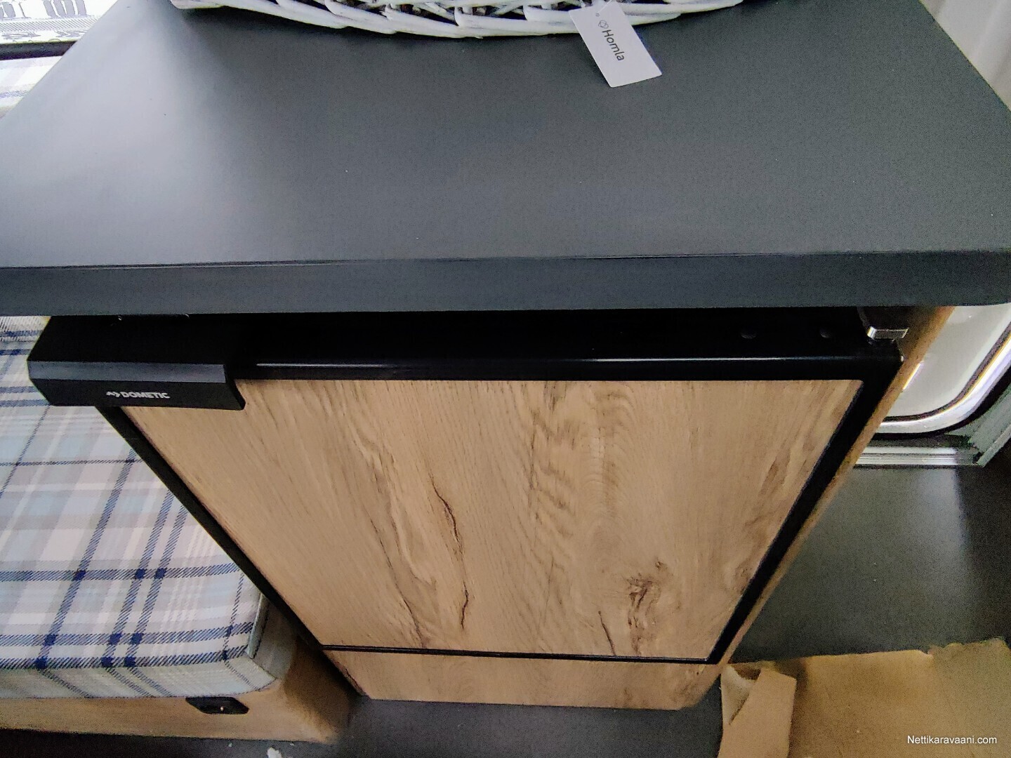 Poksi N126NT 50 vuotisjuhlamalli 2024 - Matkailuvaunu - Nettikaravaani