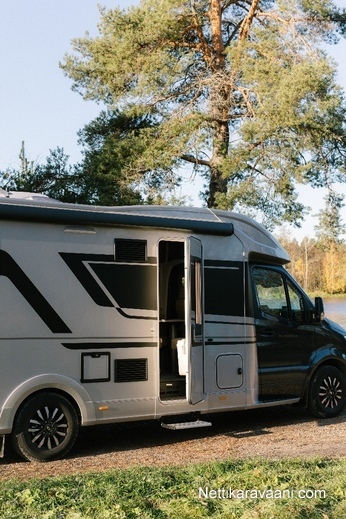 Vuokrataan Adria Adria Matrix Supreme 670 SL, Mercedes-Benz 2023 ...