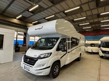 Matkailuautot, asuntoautot ja retkeilyautot - Nettikaravaani