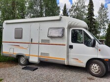 Matkailuautot, asuntoautot ja retkeilyautot - Nettikaravaani