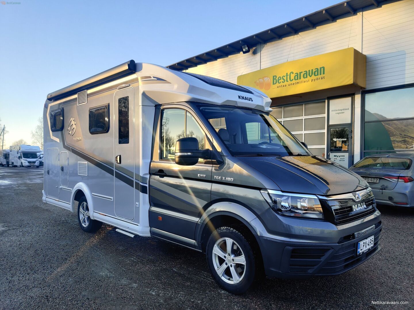 Knaus R09 Van Ti plus 4x4 2.0 2021 - Matkailuauto - Puoli-integroitu ...