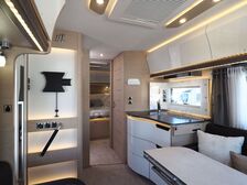 Matkailuautot, asuntoautot ja retkeilyautot - Nettikaravaani