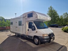 Matkailuautot, asuntoautot ja retkeilyautot - Nettikaravaani