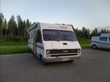 Matkailuautot, asuntoautot ja retkeilyautot - Nettikaravaani