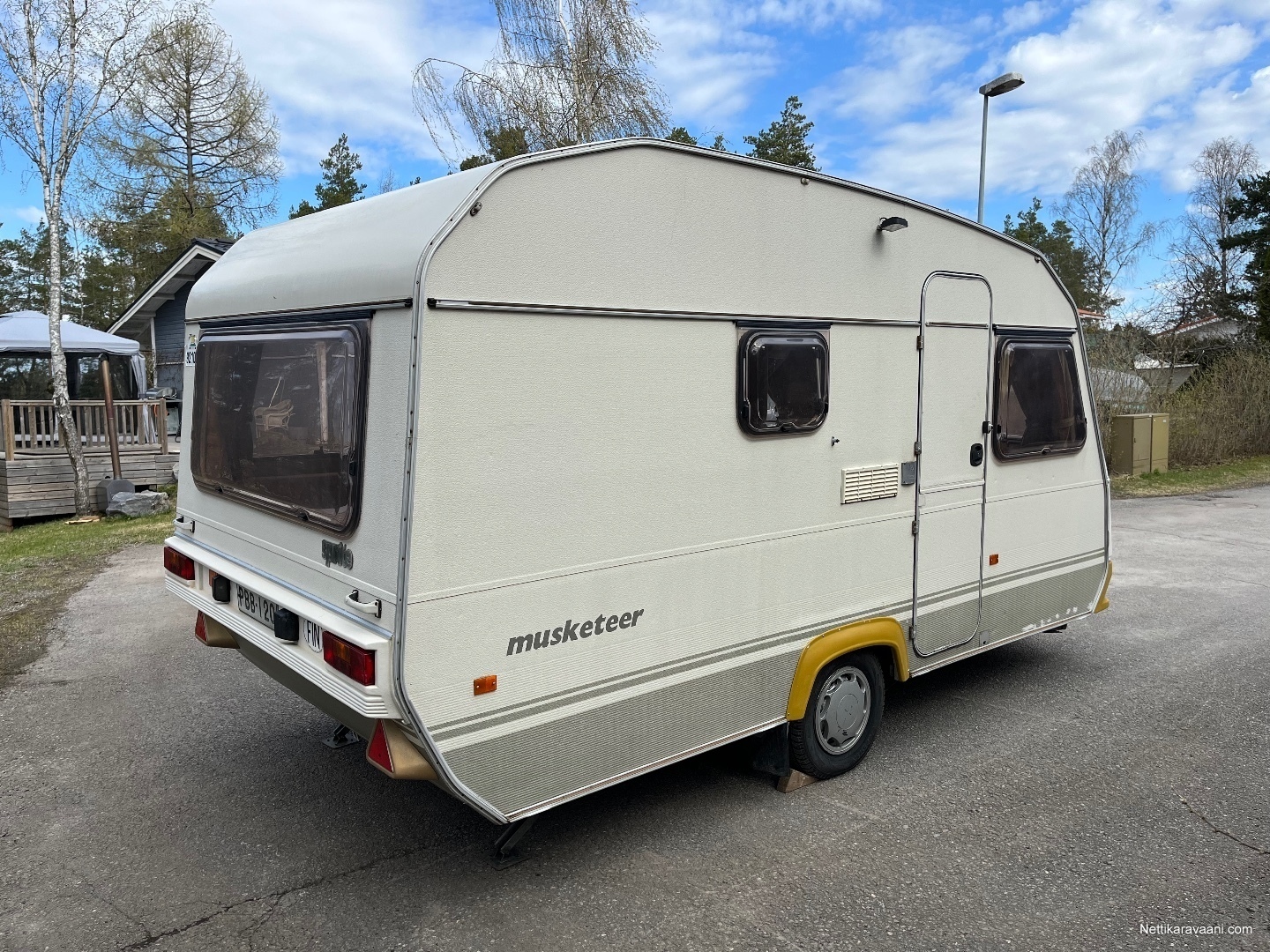 Sprite Musketeer 1987 - Travel box - Nettikaravaani