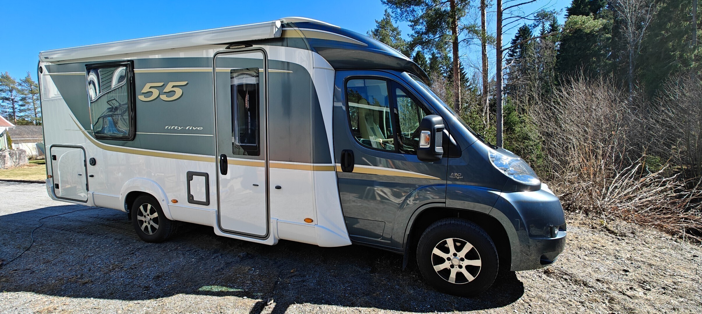 Bürstner Nexxo T685, Fiat 55 Edition 2014 - Matkailuauto - Puoli ...