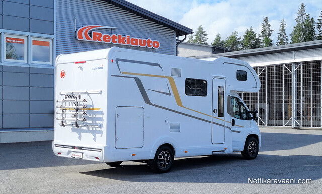 Myytävät matkailuautot ja retkeilyautot – Retkiauto