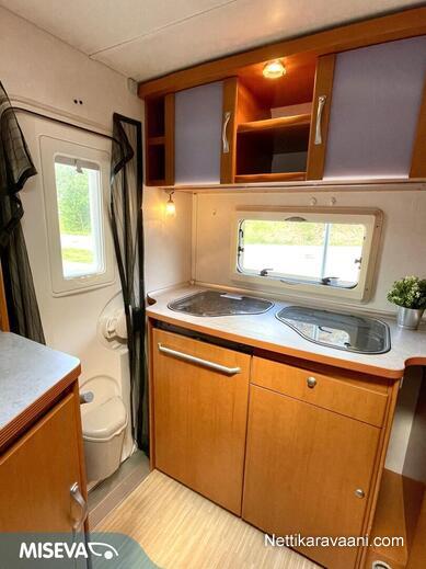 LMC Liberty A594, Ford 2,2 (110 HV) *Suosittu takakeittiö* 2009 ...