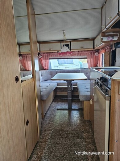 Solifer 500 Artic 1987 - Matkailuvaunu - Nettikaravaani