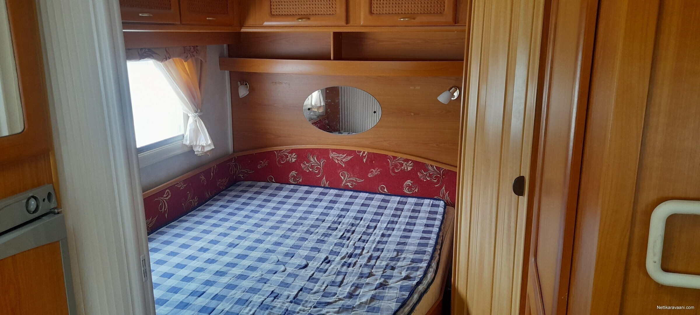 Cabby 52 F3 LEVEÄ malli 2002 - Matkailuvaunu - Nettikaravaani