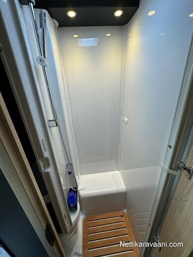 Vuokrataan Sunlight T67, Fiat Adventure Edition 2024 - Matkailuauto ...