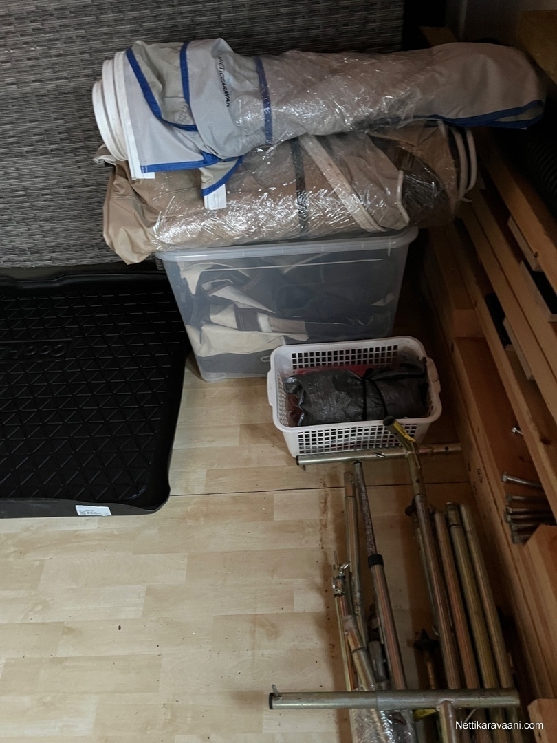 Cabby 52 CC cisium 2001 - Matkailuvaunu - Nettikaravaani